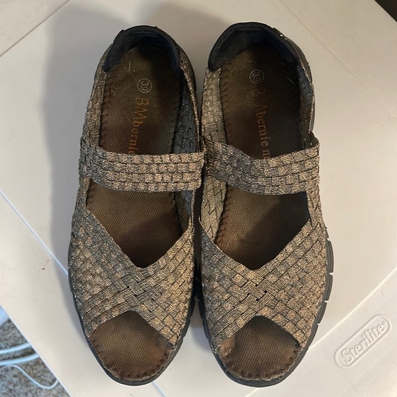 BM Bernie Mev | Shoes | Bm Bernie Mev Comfi Open Toe Bronze Shoes ...